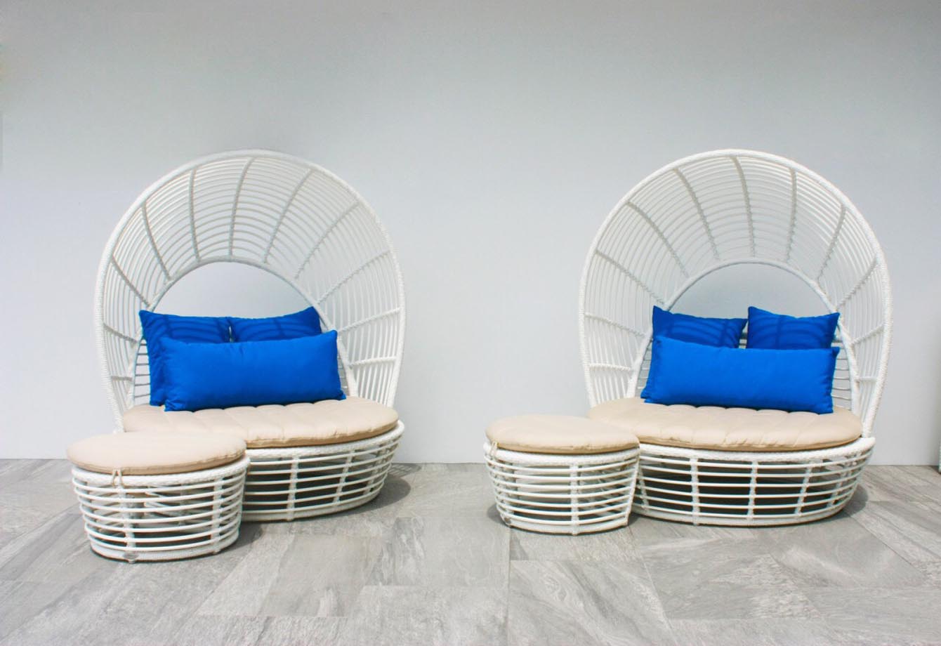 DIVALLA DAYBED, OTTOMAN by OUTDOOR+SOLUTIONS